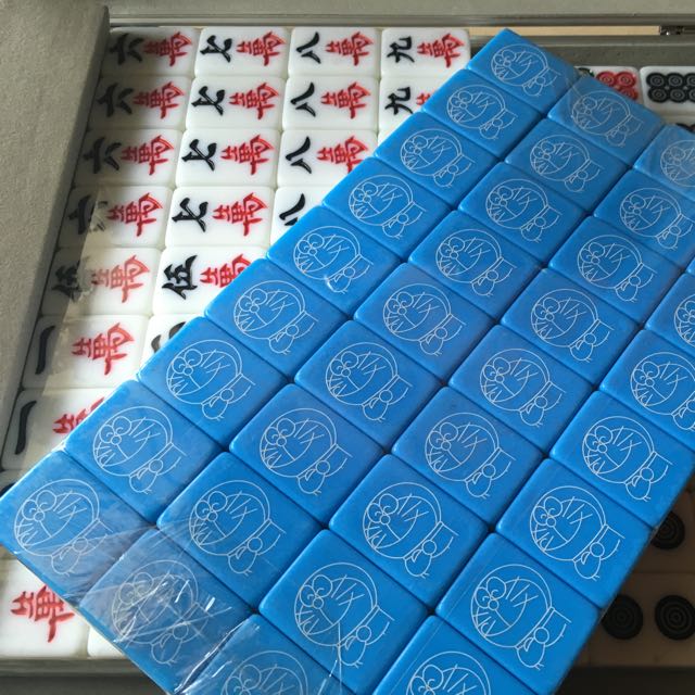 Doraemon Mahjong Set Metal Box, Hobbies & Toys, Toys & Games on Carousell