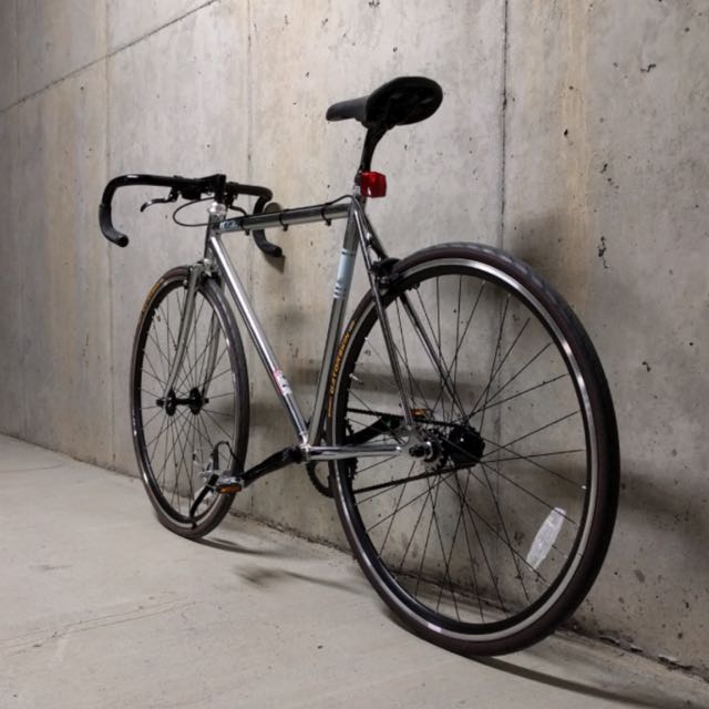 Fuji FEATHER FIXIE Bike, Sports Equipment, Bicycles & Parts, Bicycles ...