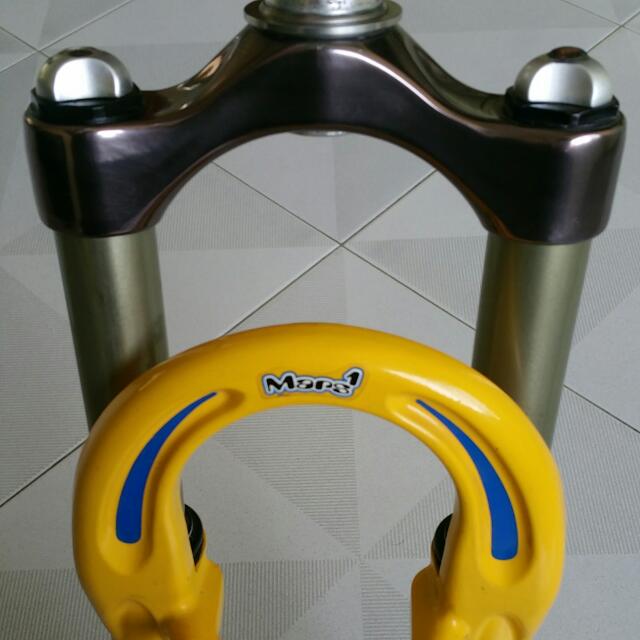 Manitou Mars1 - OldSkool Air Fork, Everything Else on Carousell