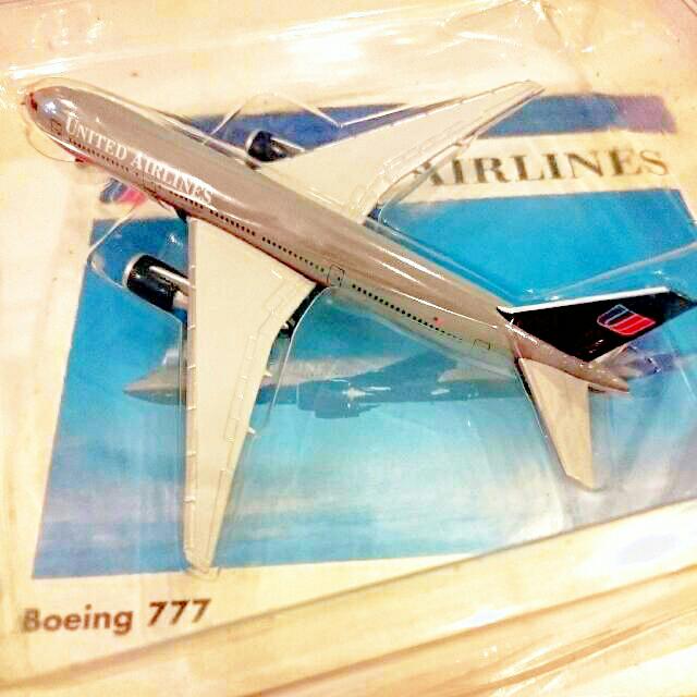 United Airlines Aircraft Model, Hobbies & Toys, Memorabilia ...