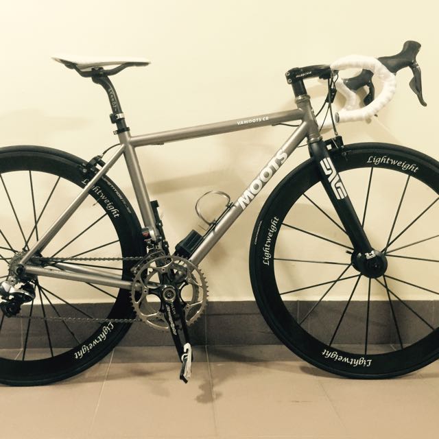 Moots Vamoots CR Titanium Road bike - Dura-Ace Di2 Lightweight Enve ...