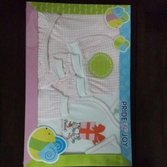 Pureen Baby Clothing Gift Set, Babies & Kids, Bathing & Changing, Baby ...