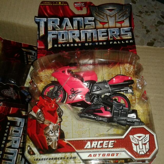 Transformers ROTF Movies Arcee, Hobbies & Toys, Toys & Games on Carousell