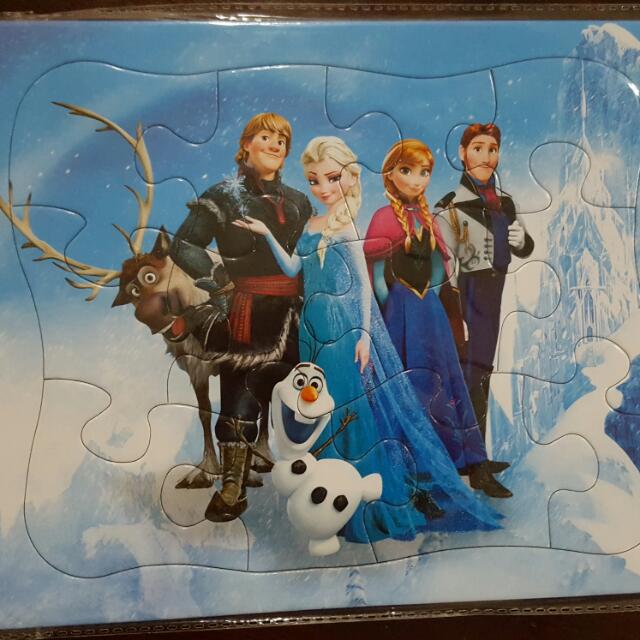 Frozen Puzzle, Hobbies & Toys, Toys & Games on Carousell