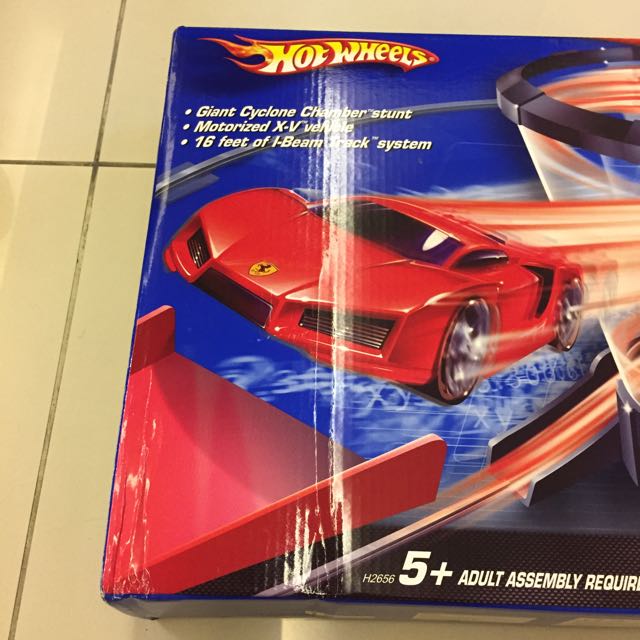 Hot Wheels: Ferrari Cyclone Chamber Track Set, Hobbies Toys, Toys Games ...