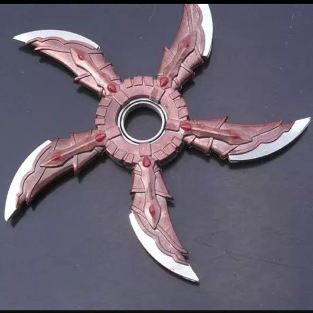 League Of Legends Spinnable Sivir Weapon, Hobbies & Toys, Toys & Games ...