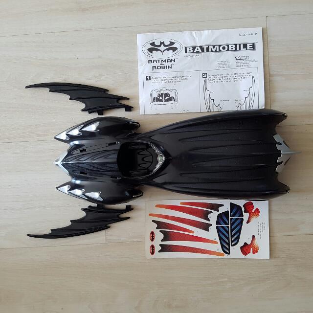 Kenner Batman& Robin Batmobile And Iceglow Bathammer.Displayed In Glass ...