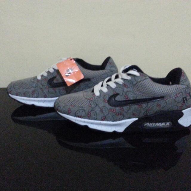 Nike Air Max (Hello Kitty), Women's Fashion, Footwear, Sneakers on ...