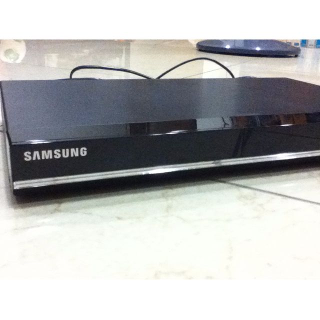 SAMSUNG DVD/CD Player DVD-C370, Furniture & Home Living, Furniture, TV ...
