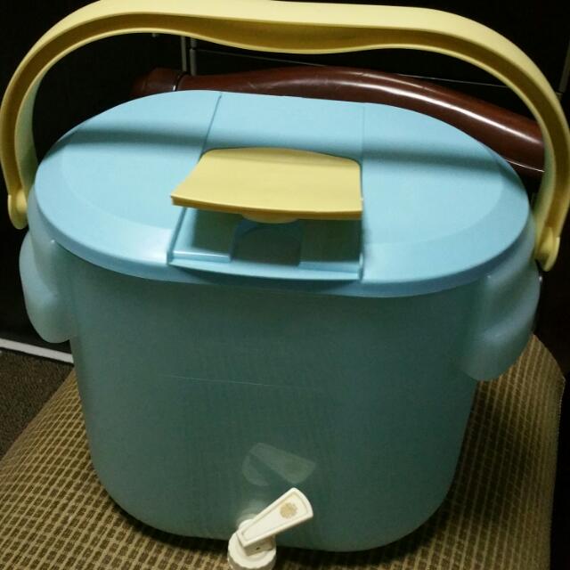 Tupperware Drinking Jar 10L, TV & Home Appliances, Kitchen Appliances ...