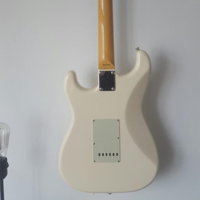 Fender '62 Reissue Strat Vintage White (MIJ), Hobbies & Toys, Music ...