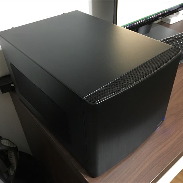 Fractal Design Node 304, Computers & Tech, Parts & Accessories ...