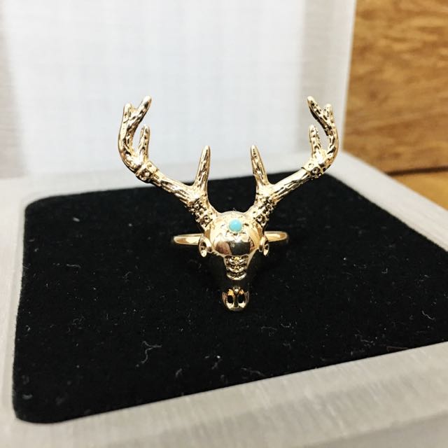Minimalist Gold Deer Ring, Women's Fashion, Jewelry & Organisers ...