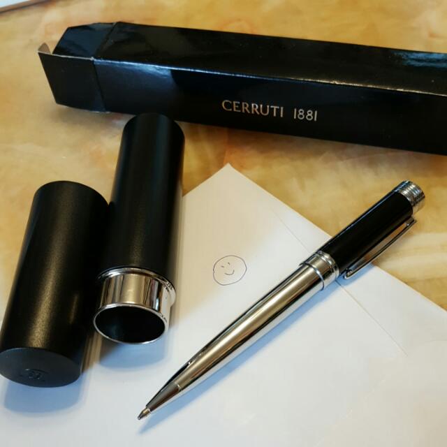 Cerruti 1881 Ballpoint Pen 名牌原子筆, 女裝, 手袋及銀包, 長銀包 - Carousell