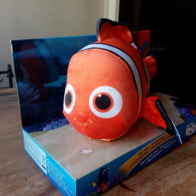 Bandai Finding Dory 10" NEMO Squeezable Plush Toy, Hobbies & Toys, Toys ...