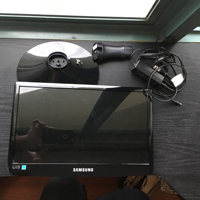 Samsung LED Monitor Series 1 SA100, Computers & Tech, Parts ...