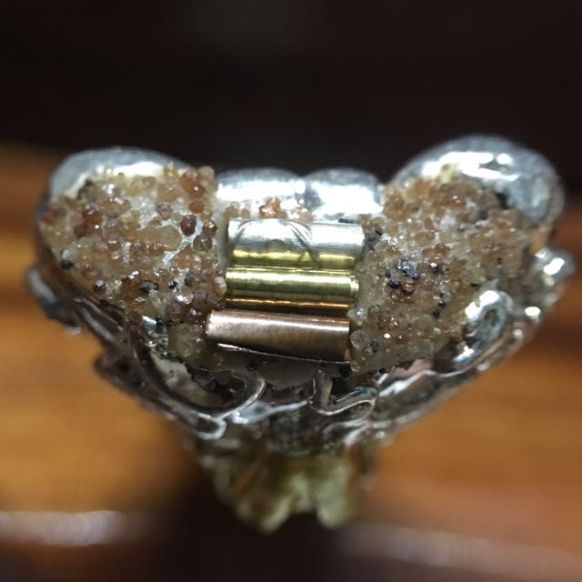 Thai Amulet - Phra Pidta With Wasp Bee Behind - Lp Jued - King Of Wasp ...