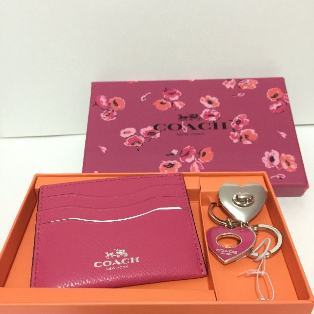 Coach Pink Card Case & Dhalia Pink Heart Key Chain Box Set, Luxury on ...
