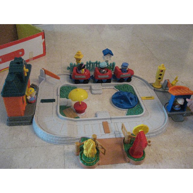 Fisher-price Little people Train set, Babies & Kids, Infant Playtime on ...