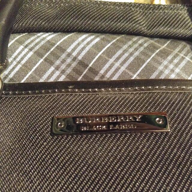 Burberry Blue Label Mens Bag, 男裝, 外套及戶外衣服 - Carousell