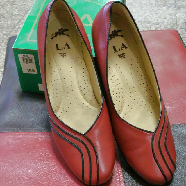 LA Shoe, Women's Fashion, Footwear, Sneakers on Carousell