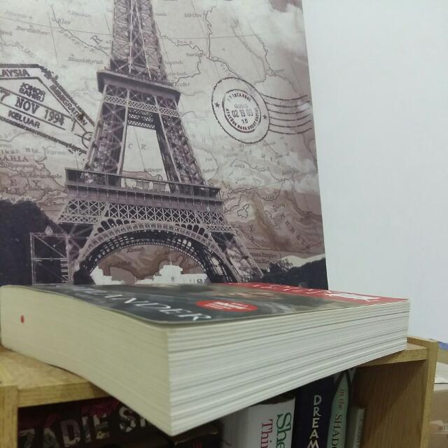 Outlander by Diana Gabaldon, Hobbies & Toys, Books & Magazines ...