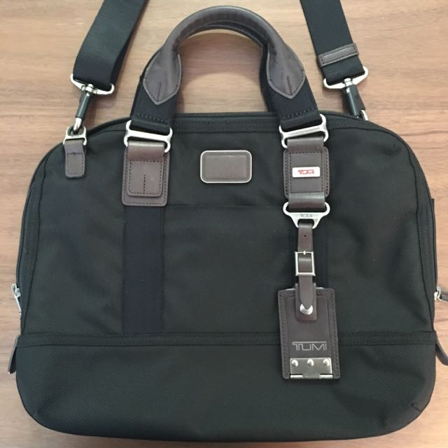 Tumi Laptop Bag, Luxury, Bags & Wallets on Carousell
