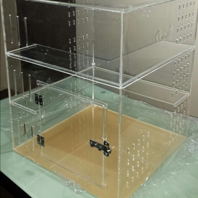 Custom Made Acrylic Cages, Pet Supplies, Homes & Other Pet Accessories ...