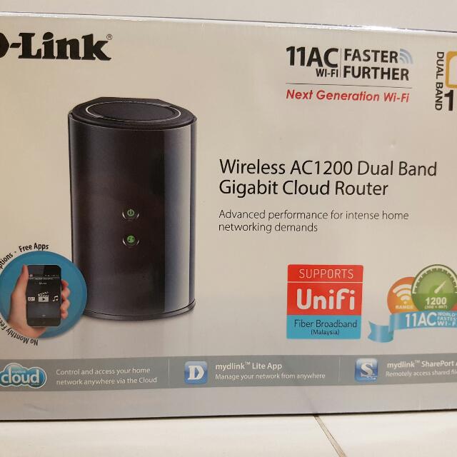 D-LINK DIR-850L Wireless AC1200 Dual Band Gigabit Cloud Router on Carousell