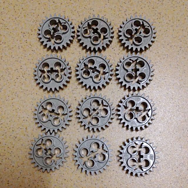 Lego Technic Parts - 24 Tooth Gear, Hobbies & Toys, Toys & Games on ...