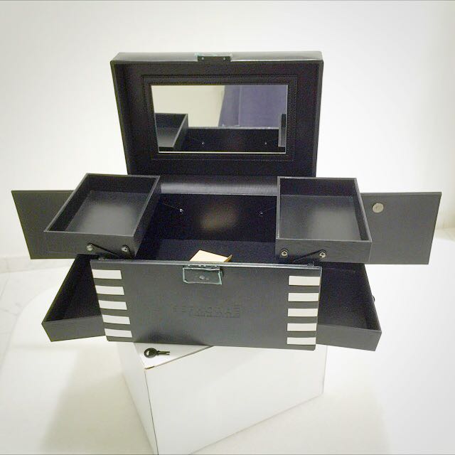 Sephora Vanity Case, Beauty & Personal Care, Face, Face Care on Carousell