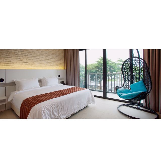 Deluxe Suite @ CSC Changi, Tickets & Vouchers, Local Attractions ...