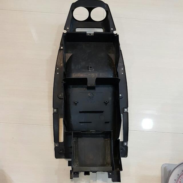 YAMAHA 98-99 R1 Undertail Undertray Tail Plastic, Men's Fashion, Muslim ...