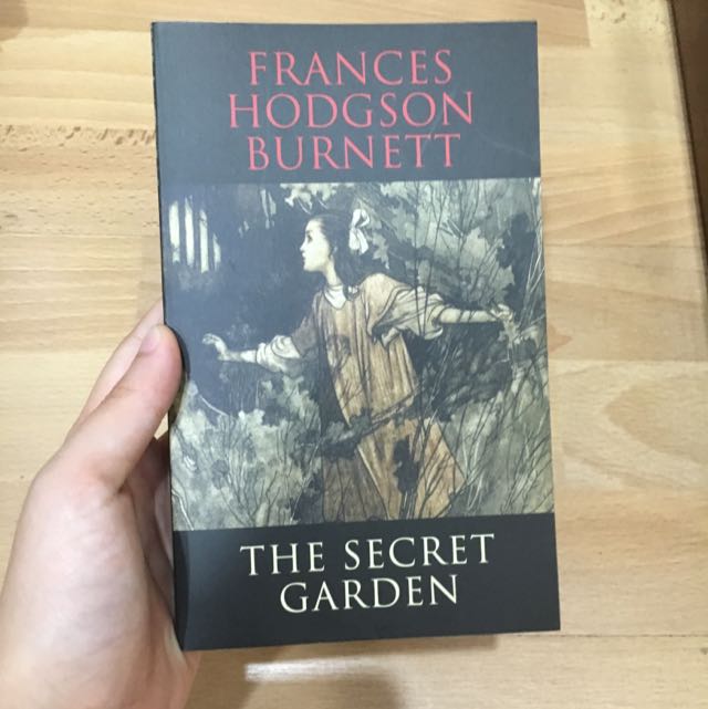 The Secret Garden - Frances Hodgson Burnett, Hobbies & Toys, Books ...