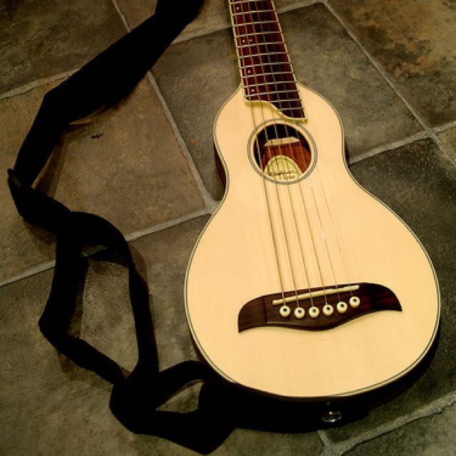 Washburn Rover Travel Guitar, Hobbies & Toys, Music & Media, Music ...