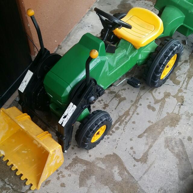 padel tractor, Hobbies & Toys, Toys & Games on Carousell