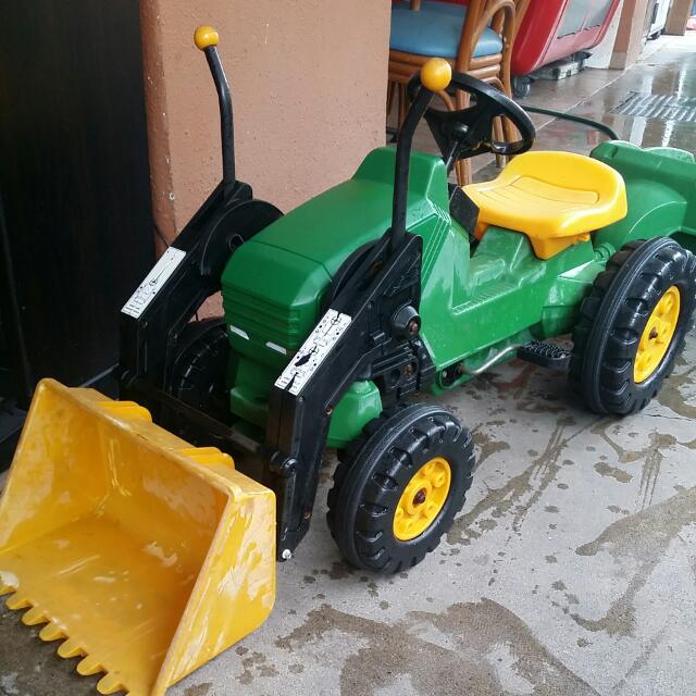 padel tractor, Hobbies & Toys, Toys & Games on Carousell
