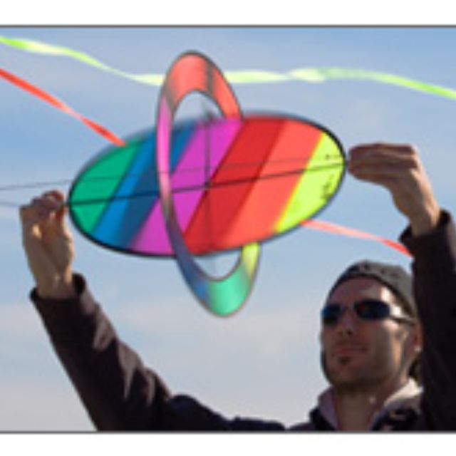Rotating Kite, Hobbies & Toys, Toys & Games on Carousell