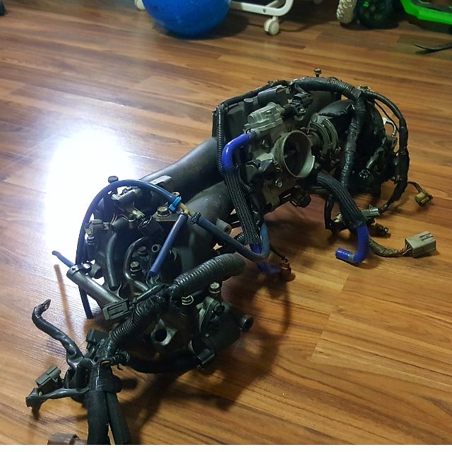 Subaru Impreza WRX Intake Manifold, Throttle Body & MAP Sensor from ...