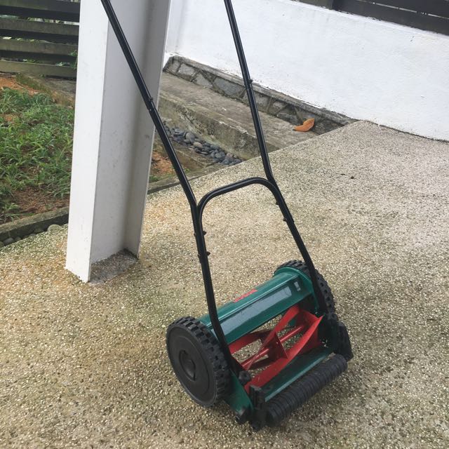 BOSCH AHM 30 Lawnmower, Furniture & Home Living, Gardening, Grass ...
