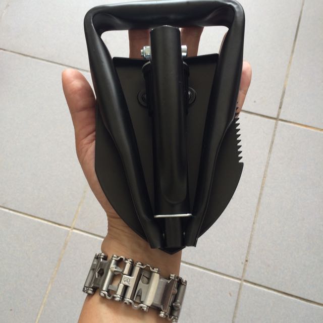 Foldable Shovel Changkol, Sports Equipment, Hiking & Camping on Carousell