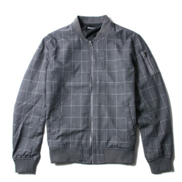 SOYOUS TR MA-1 Jacket EC (grey, black), 男裝, 外套及戶外衣服 - Carousell