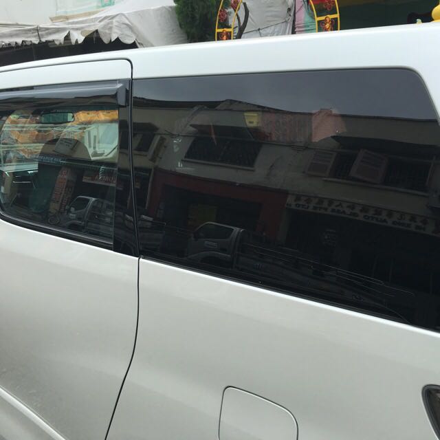Urgent Sale!! Dark Rear Seat Glass Windows Screen For Toyota Vellfire ...