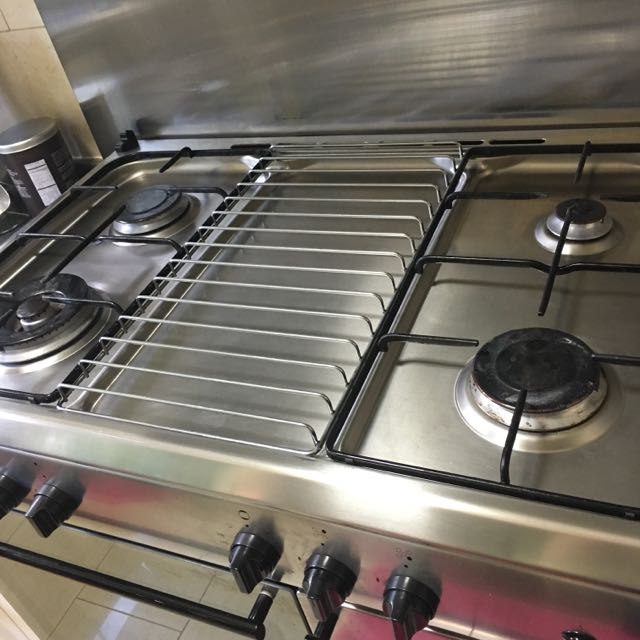 Turbo Free Standing Cooker with Oven (cylinder gas) - Currently ...