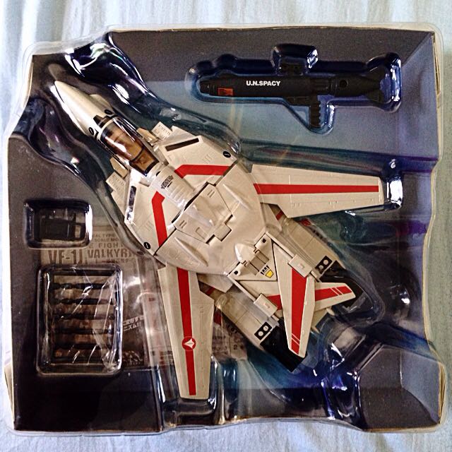 Macross Robotech Bandai 1/55 Scale Transformable VF-1J Valkyrie Pilot H ...