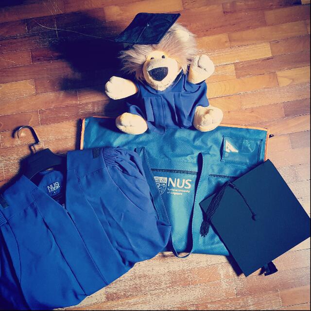 NUS Graduation Gown , Everything Else on Carousell
