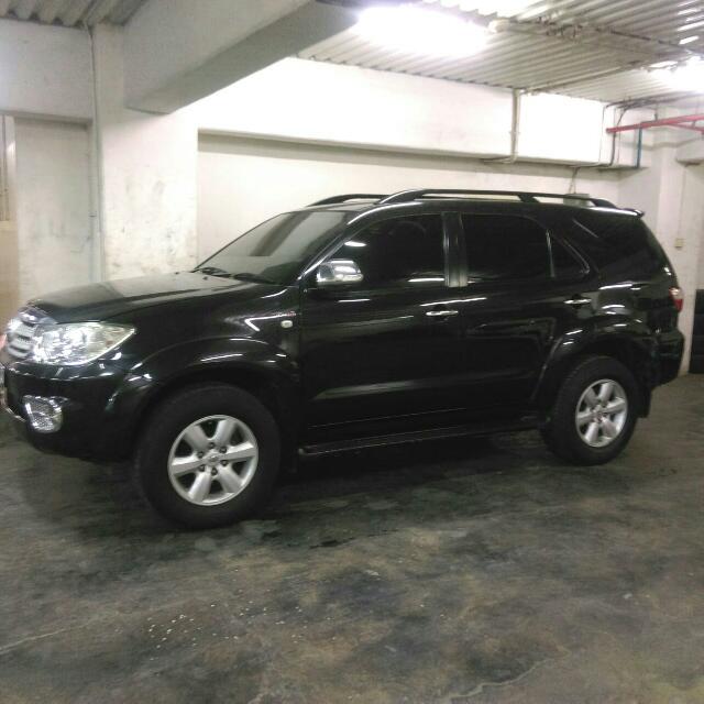 Toyota Fortuner Hitam | Zen Autocar