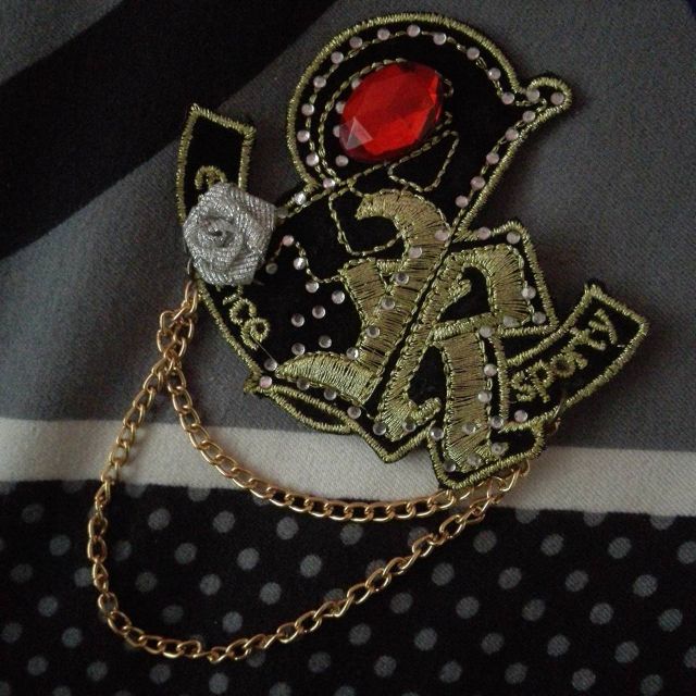 Diamond emo badge, Women's Fashion, Jewelry & Organisers, Brooches on ...