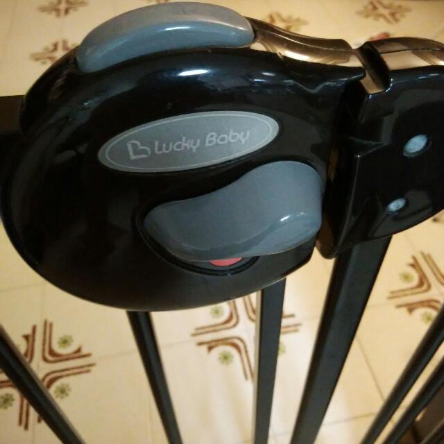Lucky Baby - Smart System 2way Swing Back Gate Black (Safety Gate ...