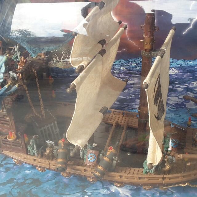 Mega Block Dragon Ship, Hobbies & Toys, Toys & Games on Carousell